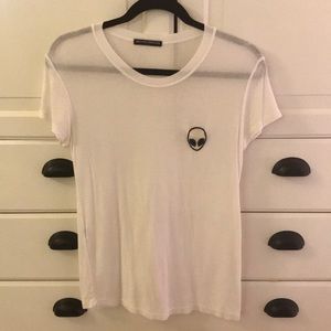 Best 25+ Deals for Brandy Melville Alien Top | Poshmark